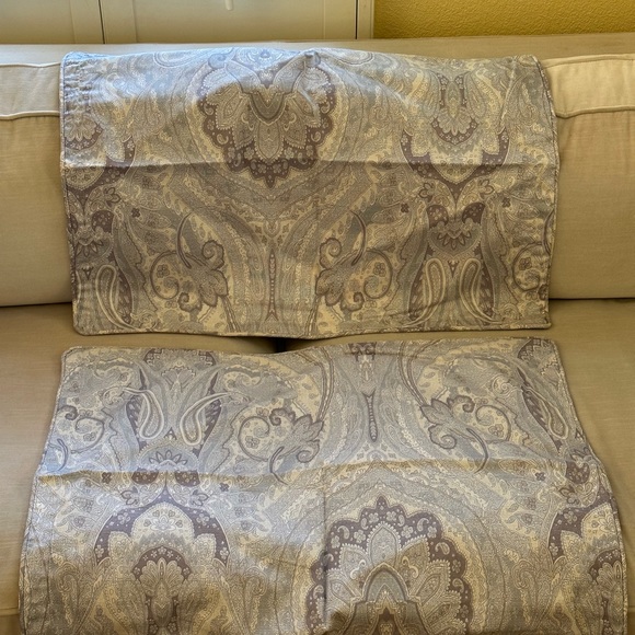 Raymond Waites | Accents | Raymond Waites 4 Pc Set Matching Purple ...